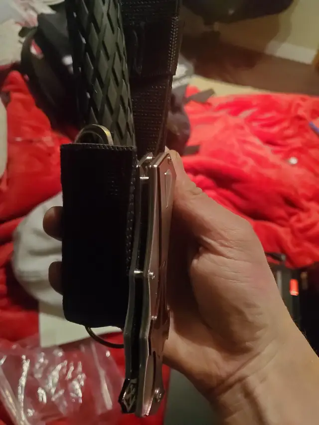 This is my knuckles knife collapsible button all in on lpl | Scrolller