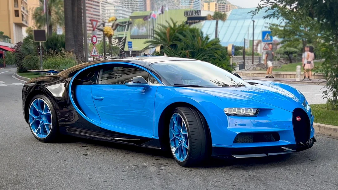 A stunning Bugatti Chiron driving by in Monaco (2295 × 1291) | Scrolller