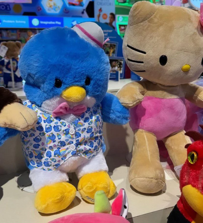 Tuxedo Sam?? | Scrolller