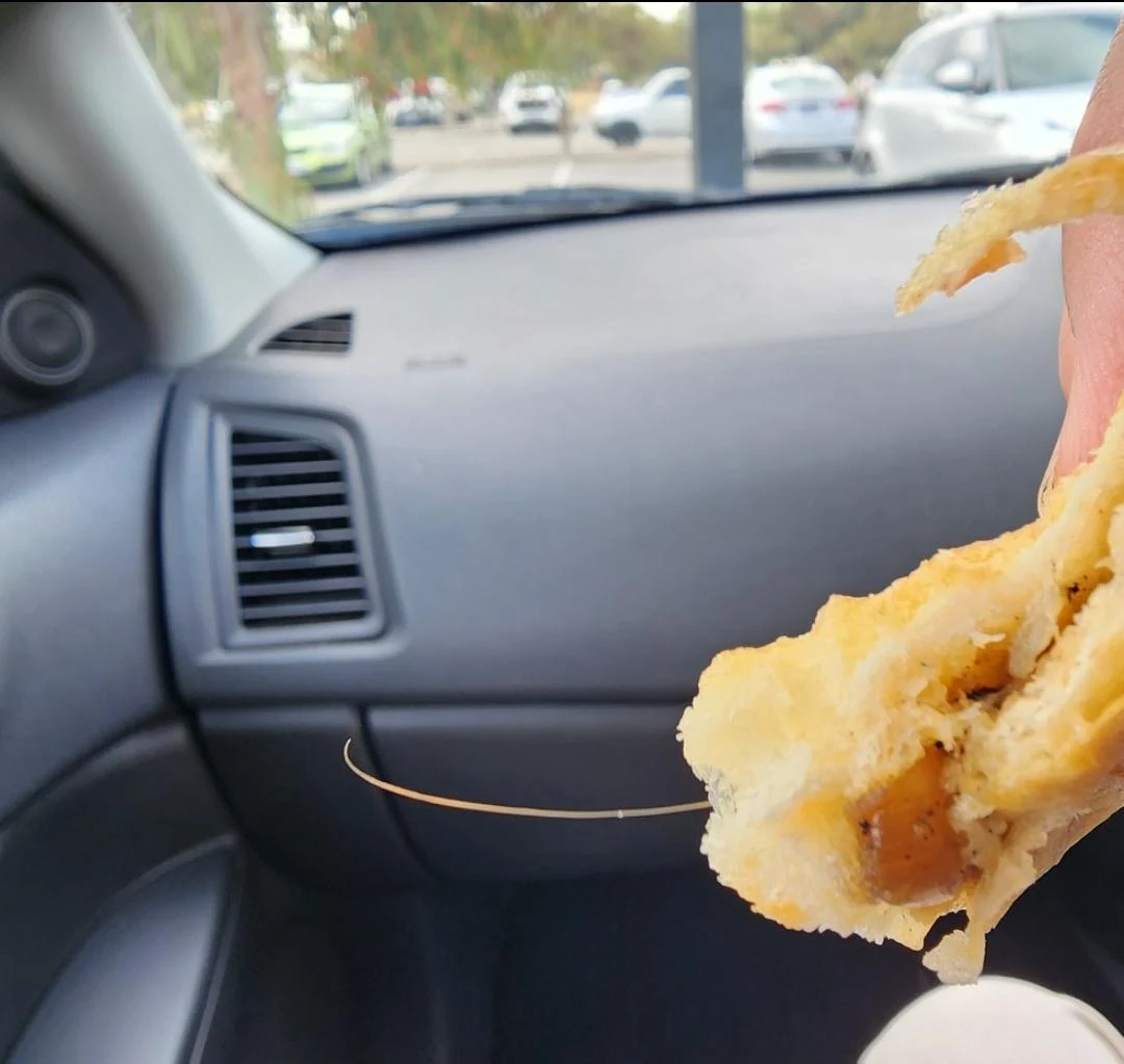 Got a bonus in my Bunnings snag this morning. | Scrolller