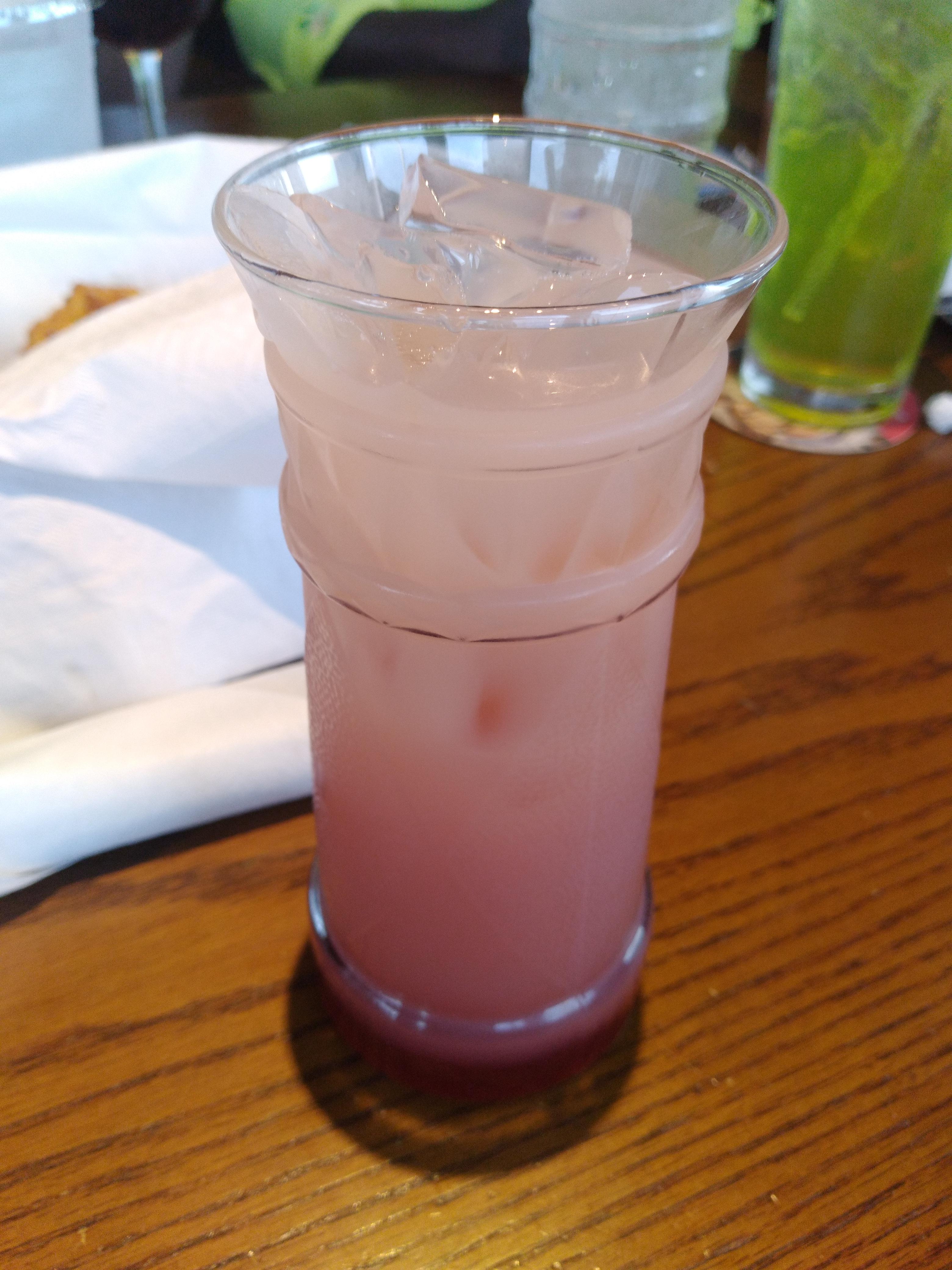 [I ate] Red Lobster raspberry lemonade | Scrolller