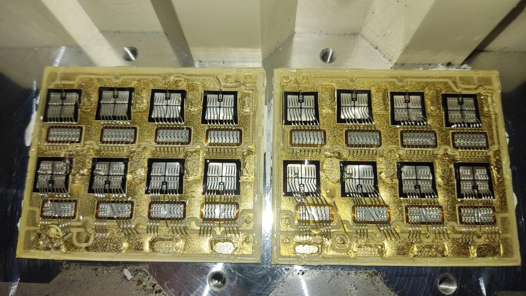 Inside of an IGBT module, 8x3 parallel half bridges | Scrolller