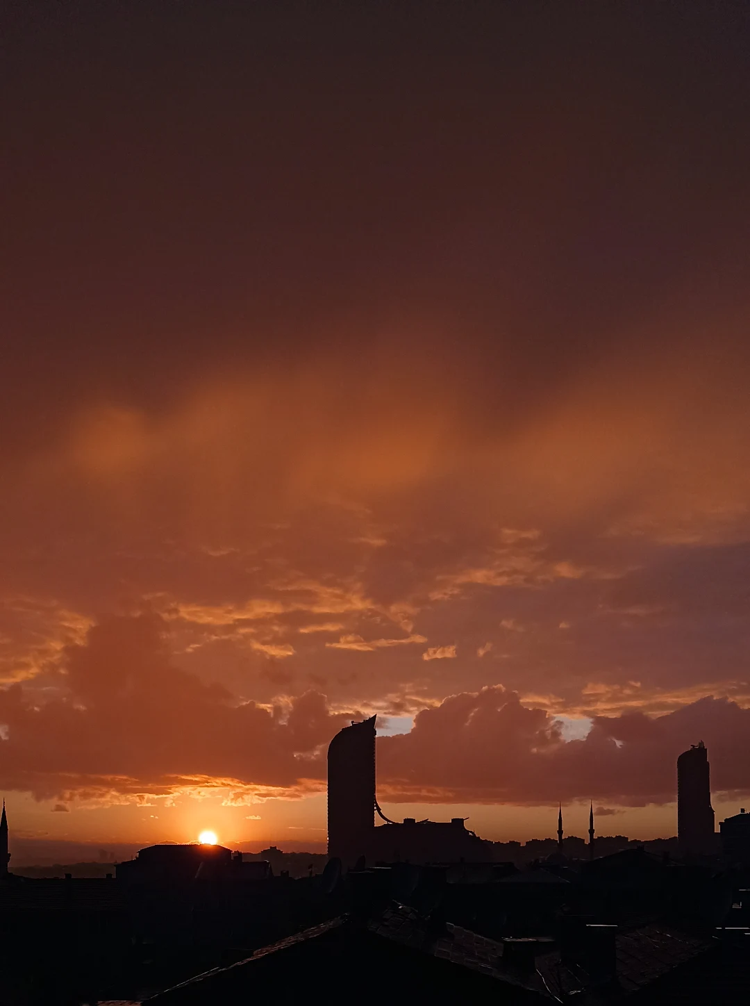 Beautiful sunset from İstanbul | Scrolller