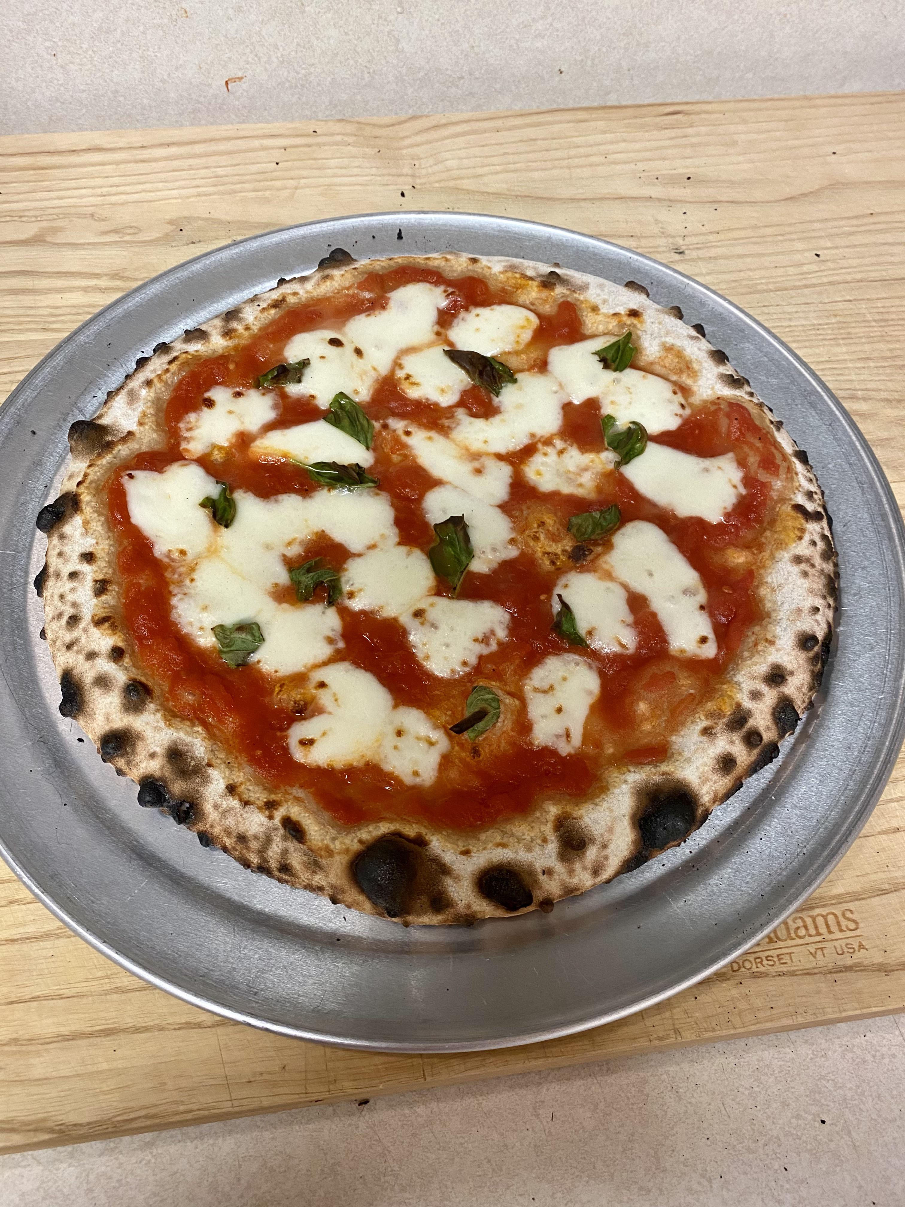 [Homemade] Neapolitan style Margherita | Scrolller
