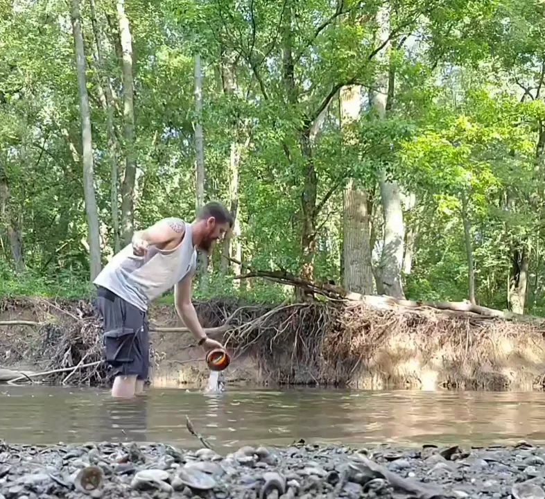 Hand-line fishing the Ottawa River! | Scrolller
