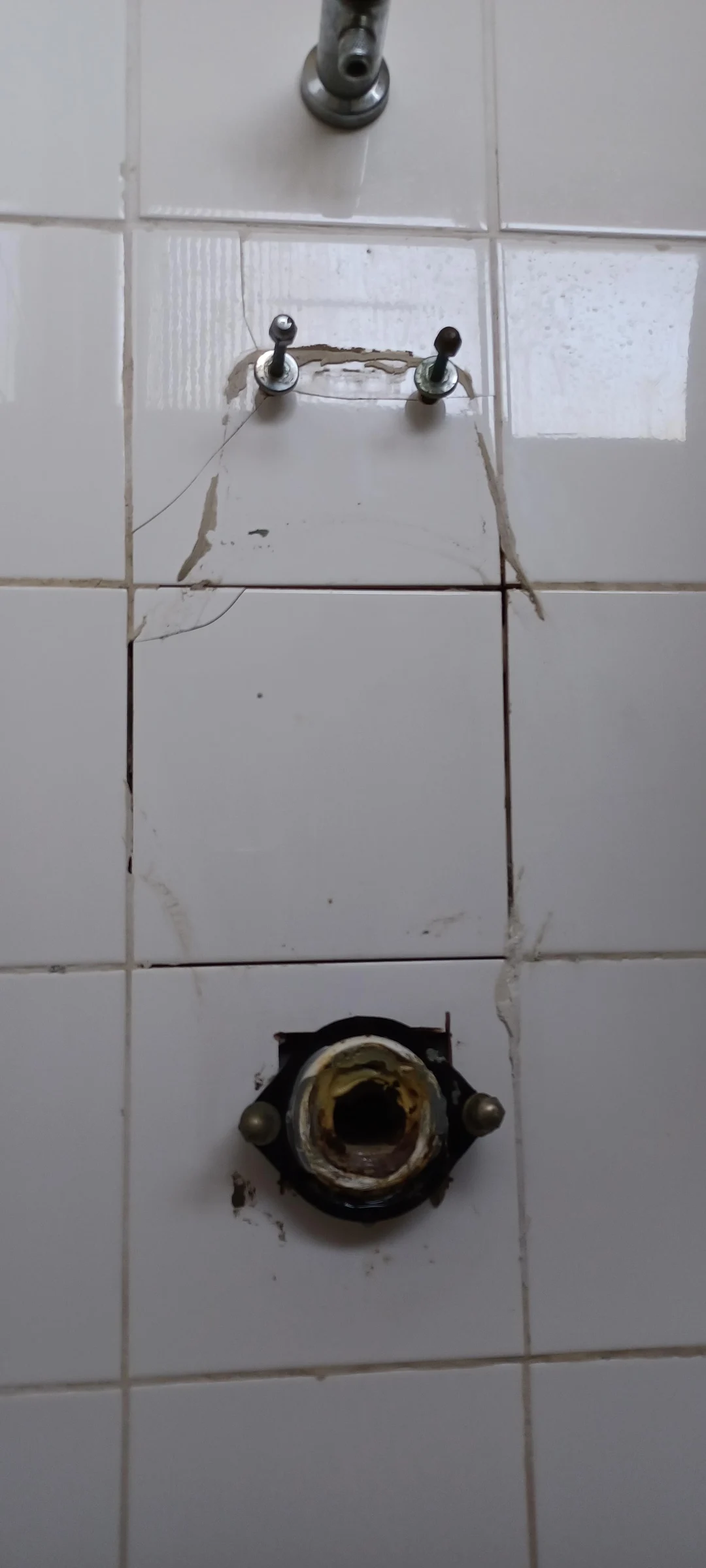 urinal pipe | Scrolller