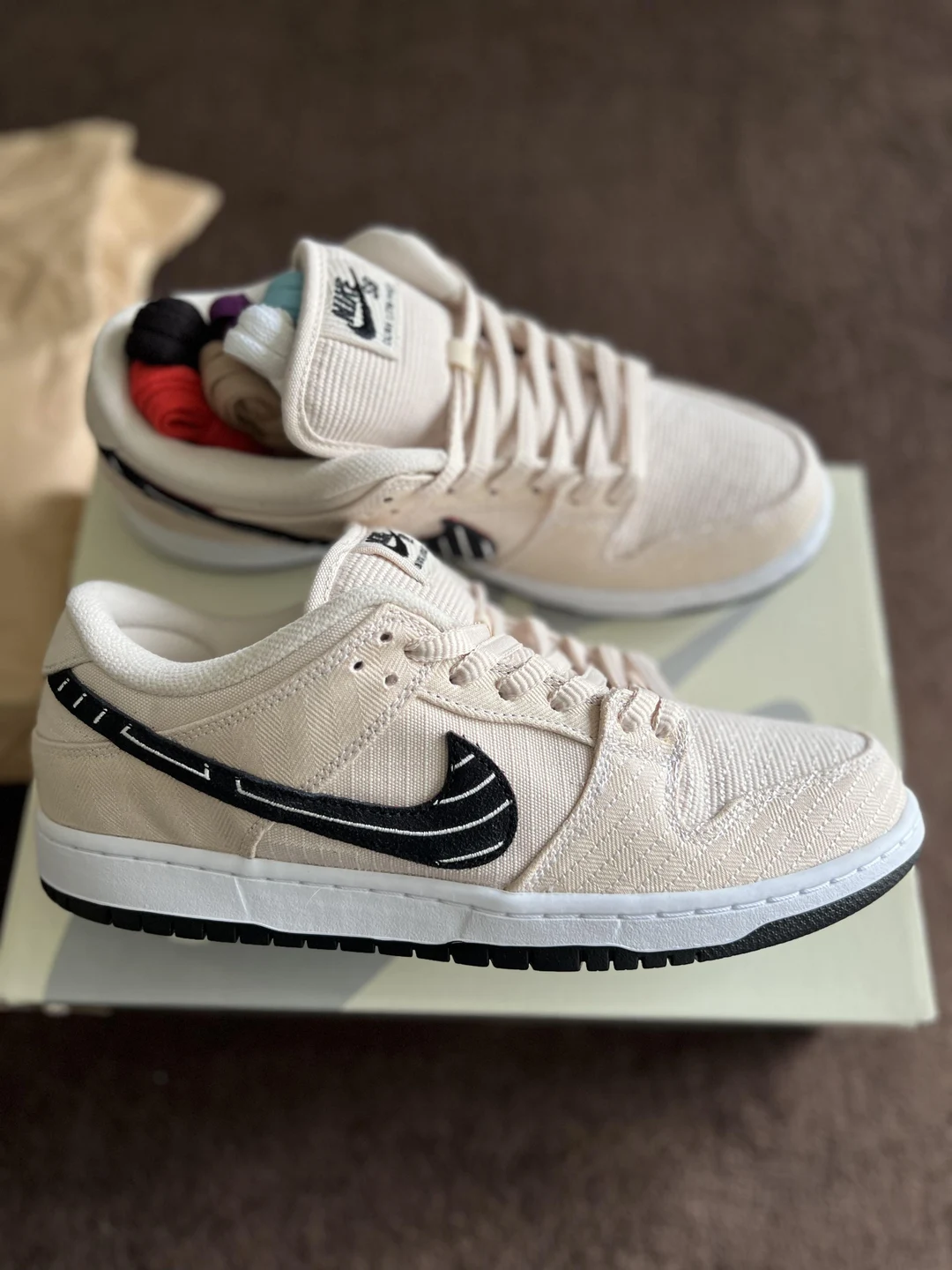 Nike SB Dunk Low Albino & Preto slightly early! | Scrolller