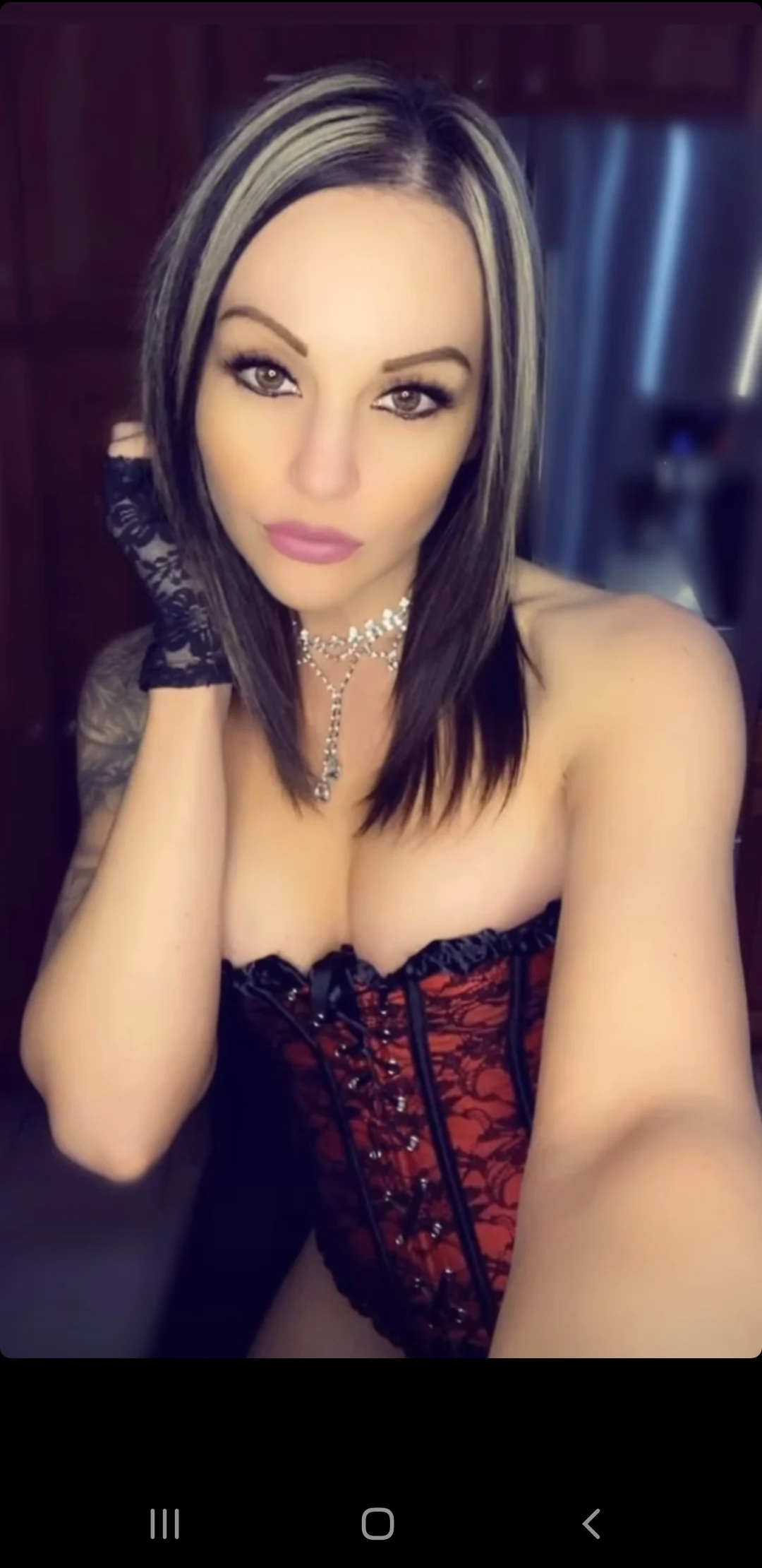 Velvet Sky | Scrolller