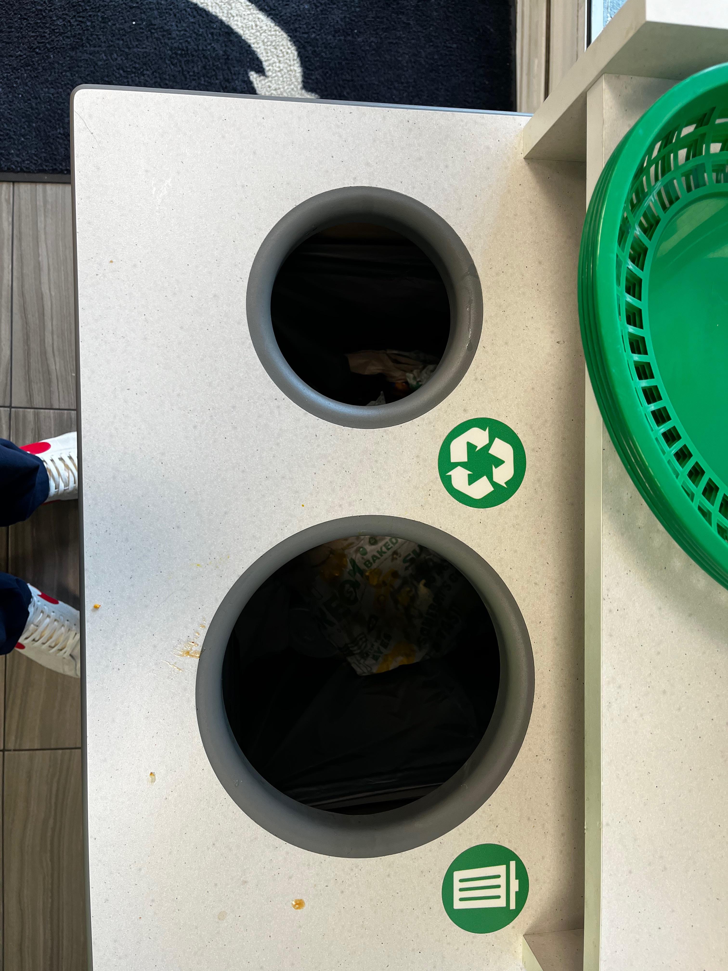 Trash and “Recycle” end up in the same bin | Scrolller