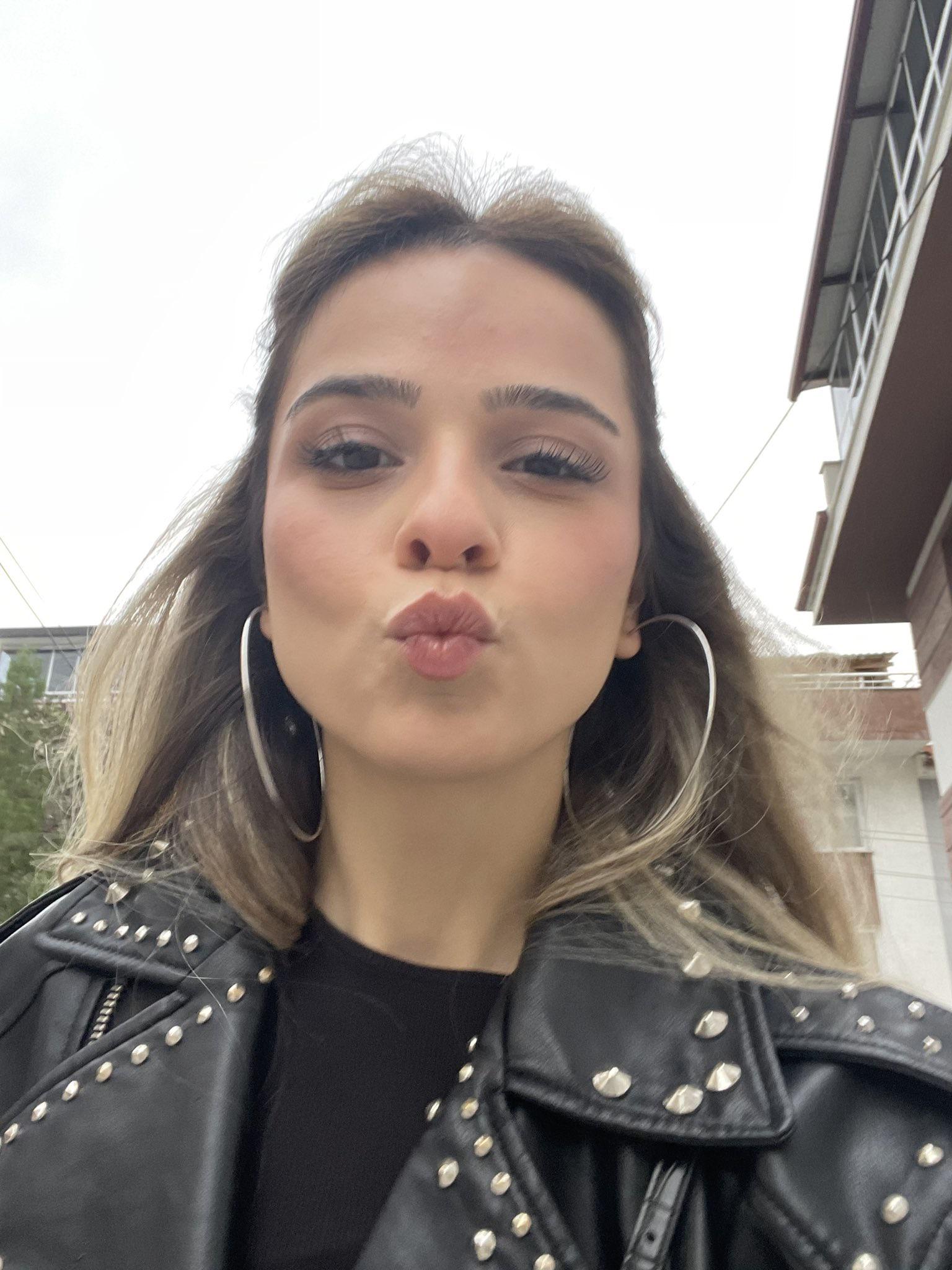 Turkish girl | Scrolller