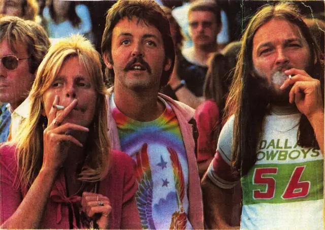 Paul McCartney and David Gilmour at a Led Zeppelin show, 1970 | Scrolller
