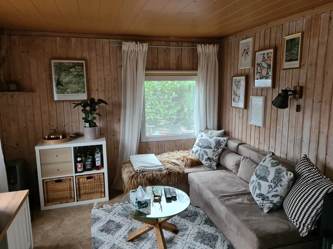 Cozy getaway cabin | Scrolller