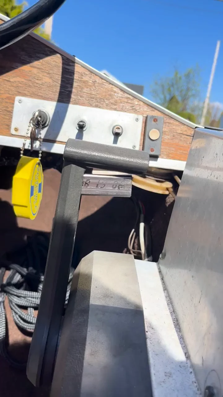 Neutral lock lever swap | Scrolller