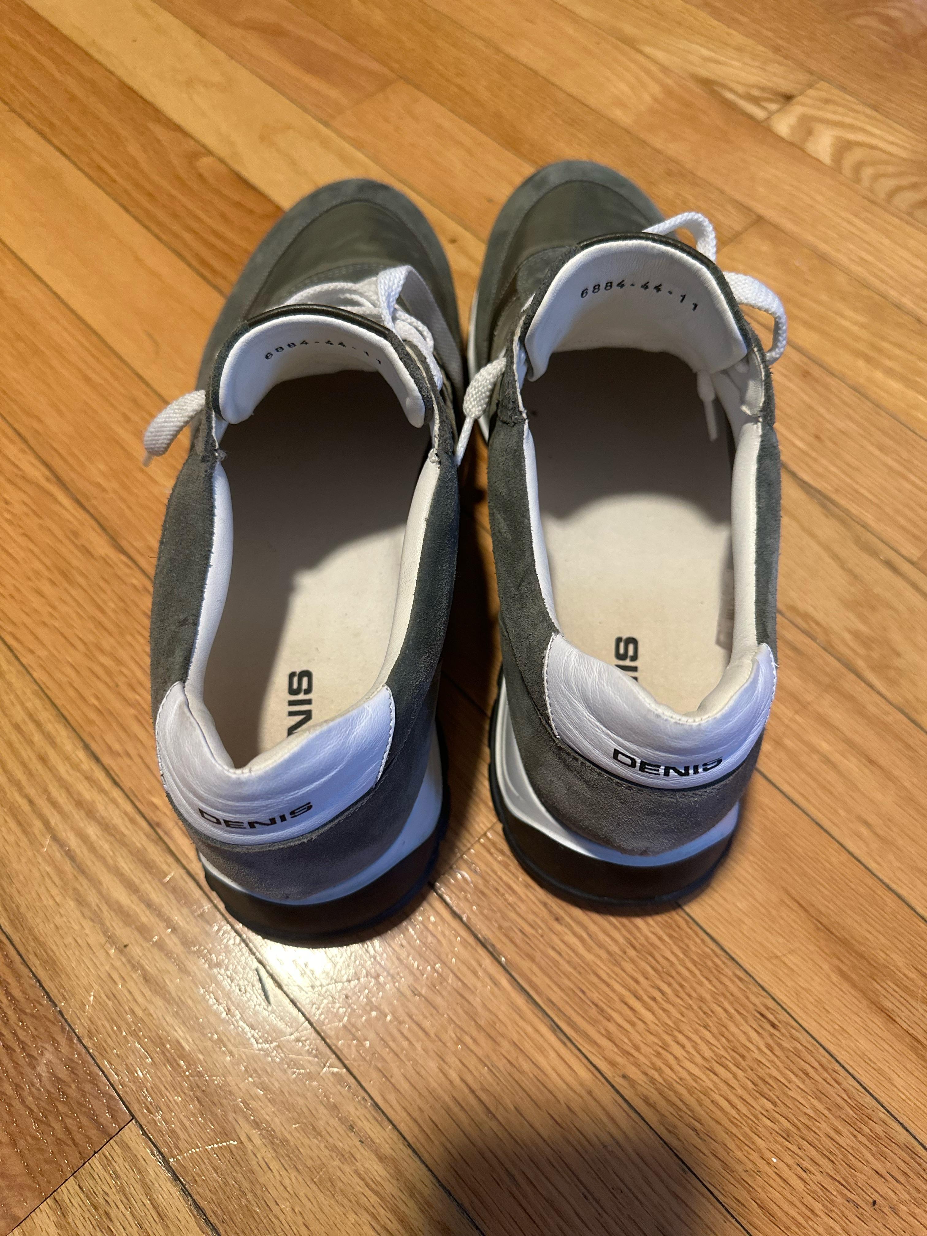 Help with identification | Scrolller