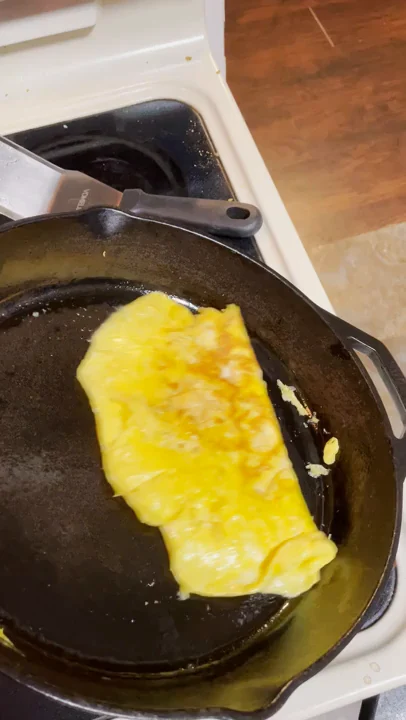 Slidey omelette | Scrolller