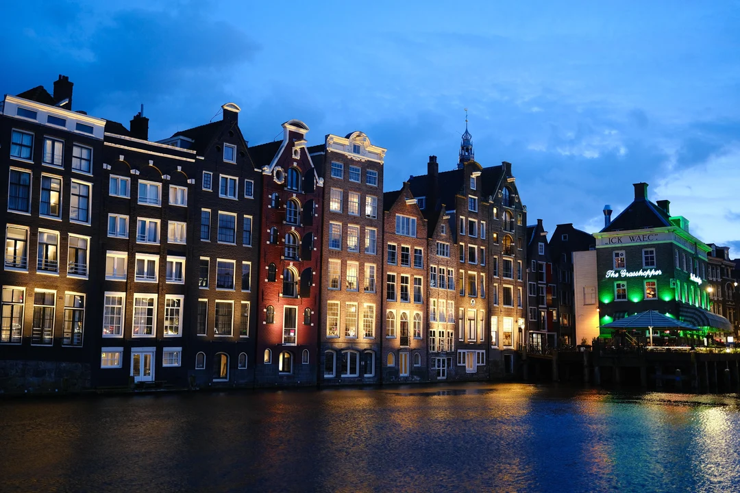 Discover more like CityPorn: Amsterdam at night and Related Content | Scrolller