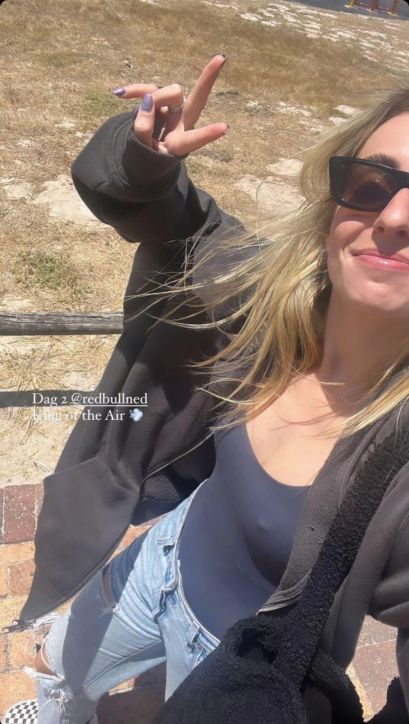 Iris Enthoven | Scrolller