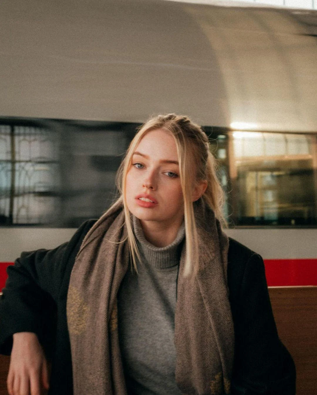 Anna Karina | Scrolller