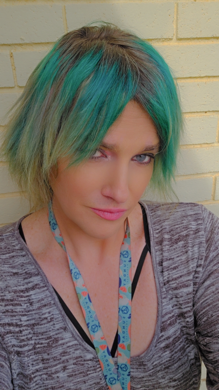 Night of karaoke ahead! | Scrolller