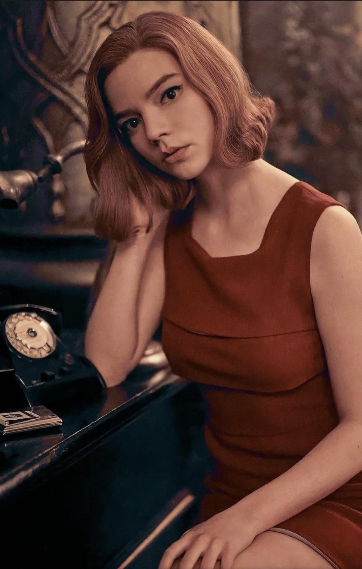 Beth Harmon | Scrolller