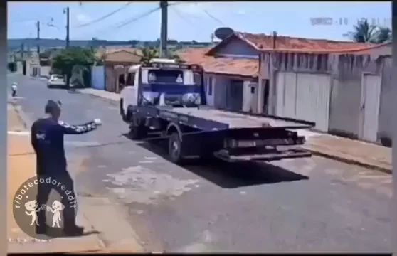 just a normal day in the tow truck driver life | Scrolller