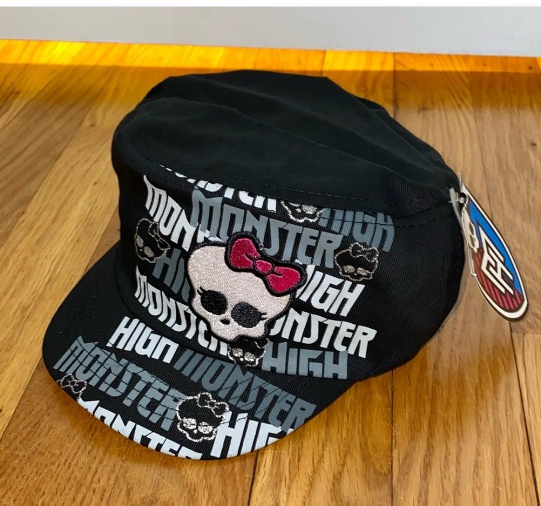 Oh my God, THE HATS | Scrolller