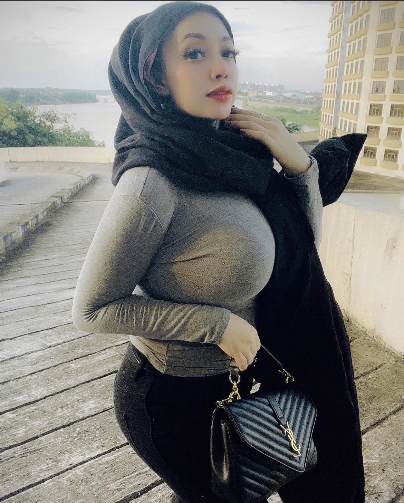 She tried | Scrolller