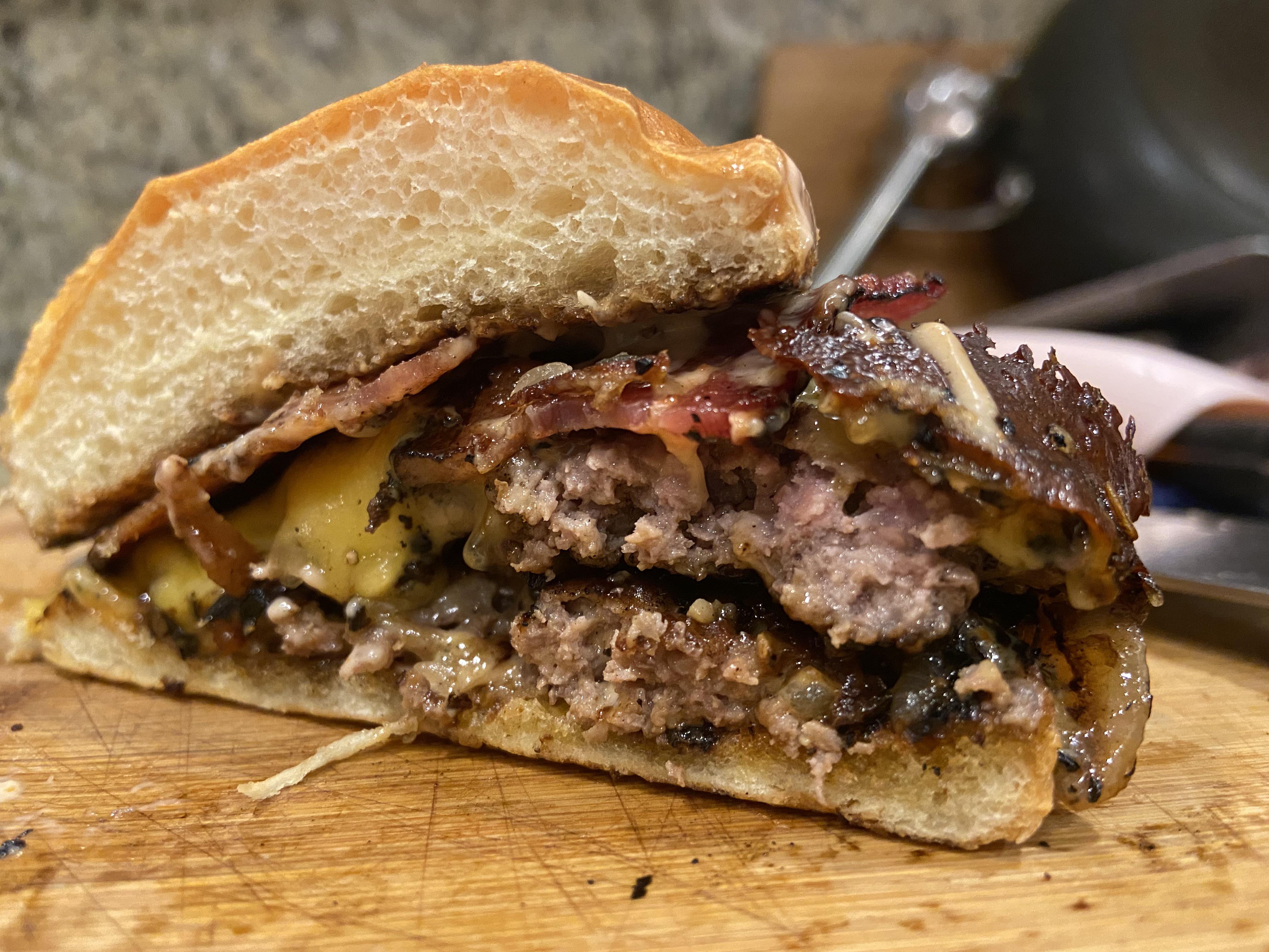 [homemade] smash burgers | Scrolller