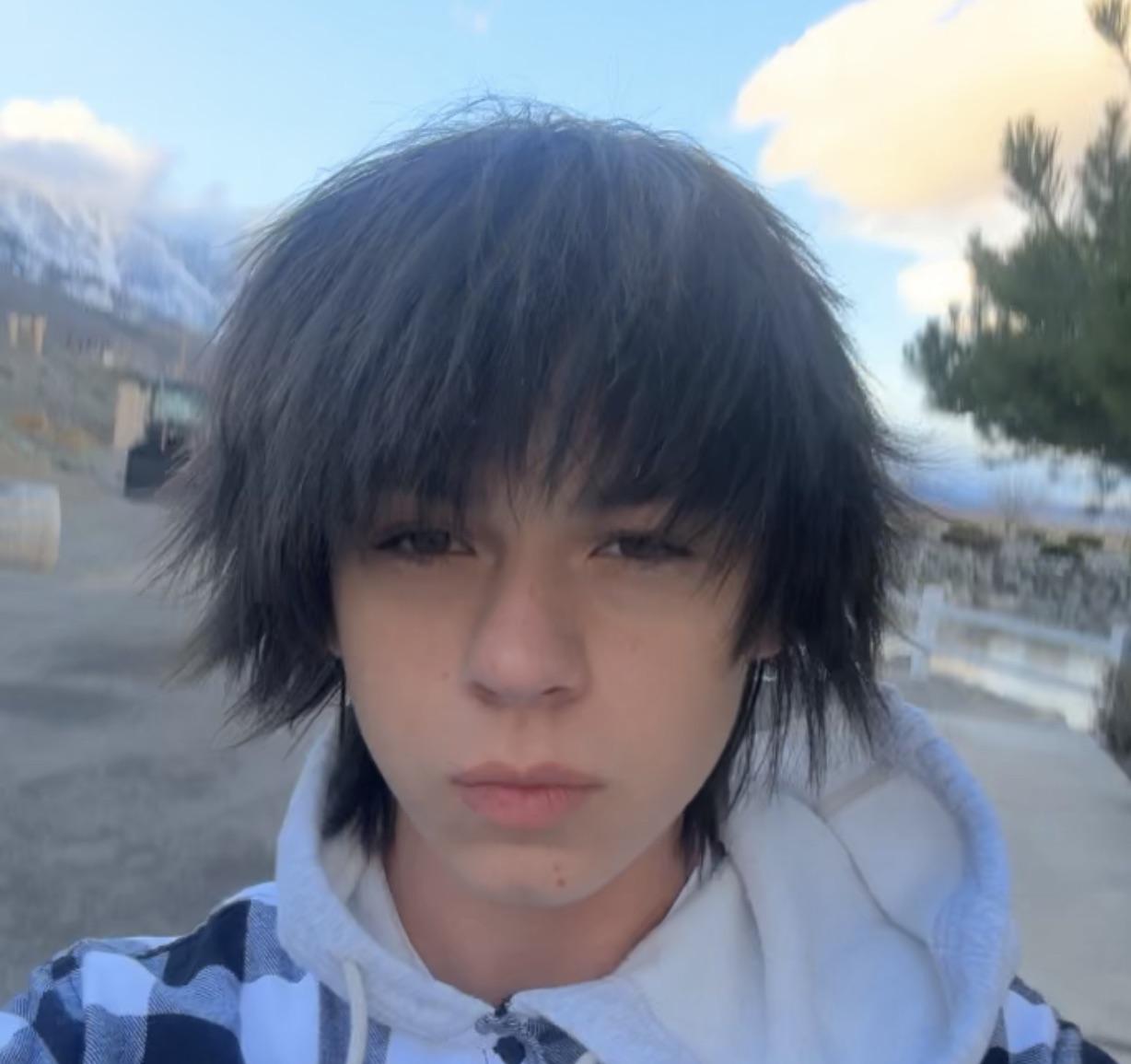 Bangs or part? | Scrolller