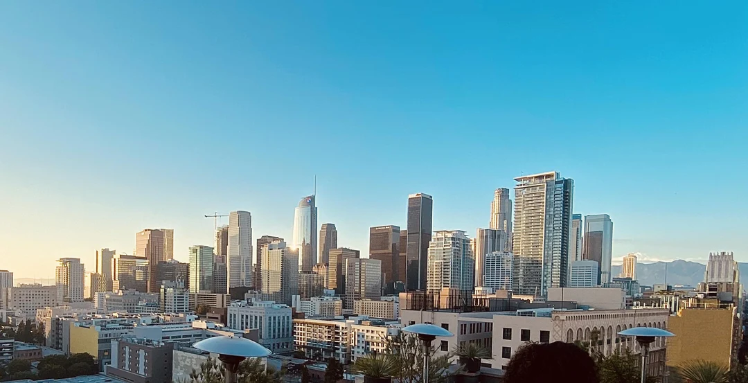 Los Angeles skyline | Scrolller
