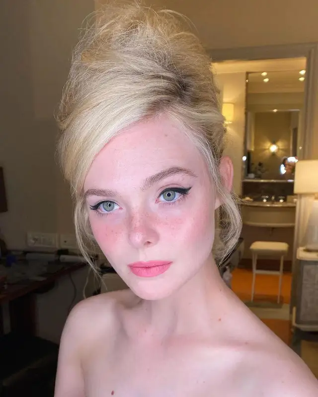 Elle Fanning | Scrolller