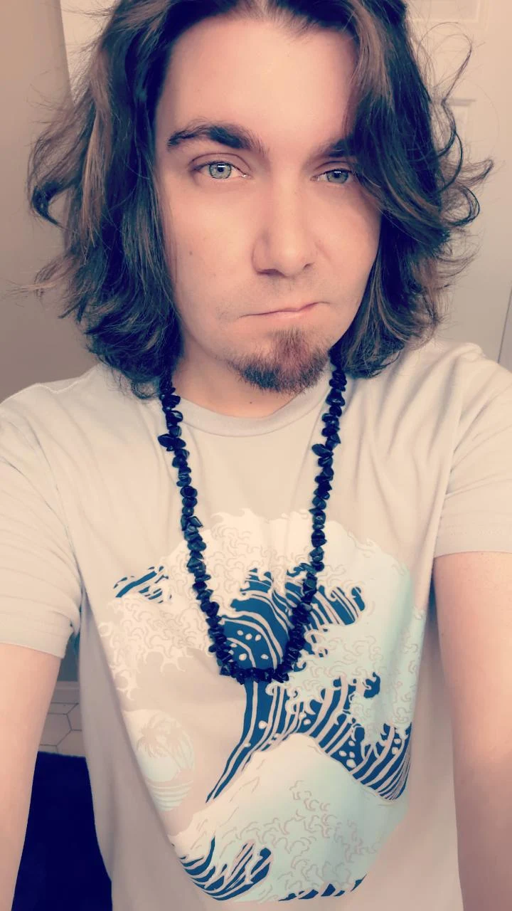 Feeling myself and all of a sudden I'm a water bender? | Scrolller