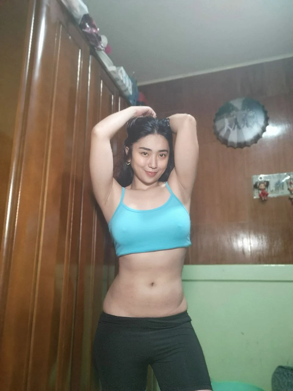 Exposing Imposing Midriff | Scrolller