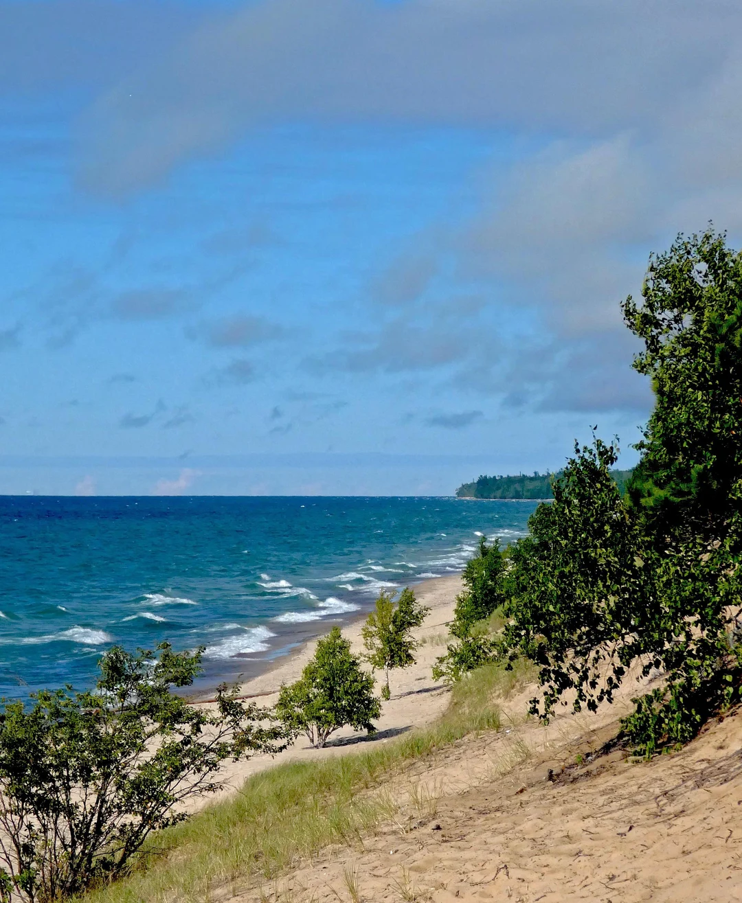 Twelve Mile Beach in Pictured Rocks National Lakeshore [2468x3004] | Scrolller