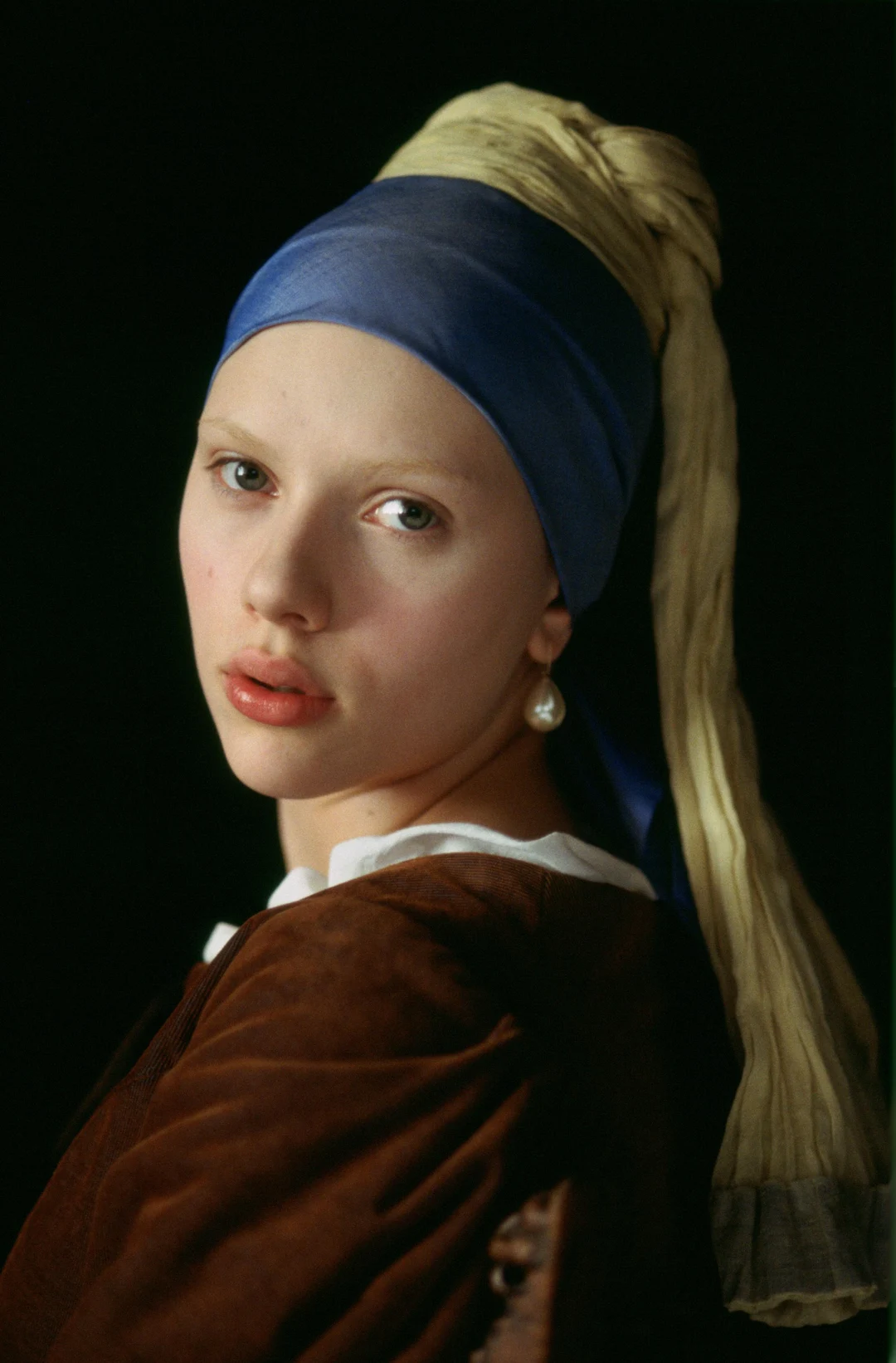 Hi-Res 'Girl With A Pearl Earring' Key Art | Scrolller