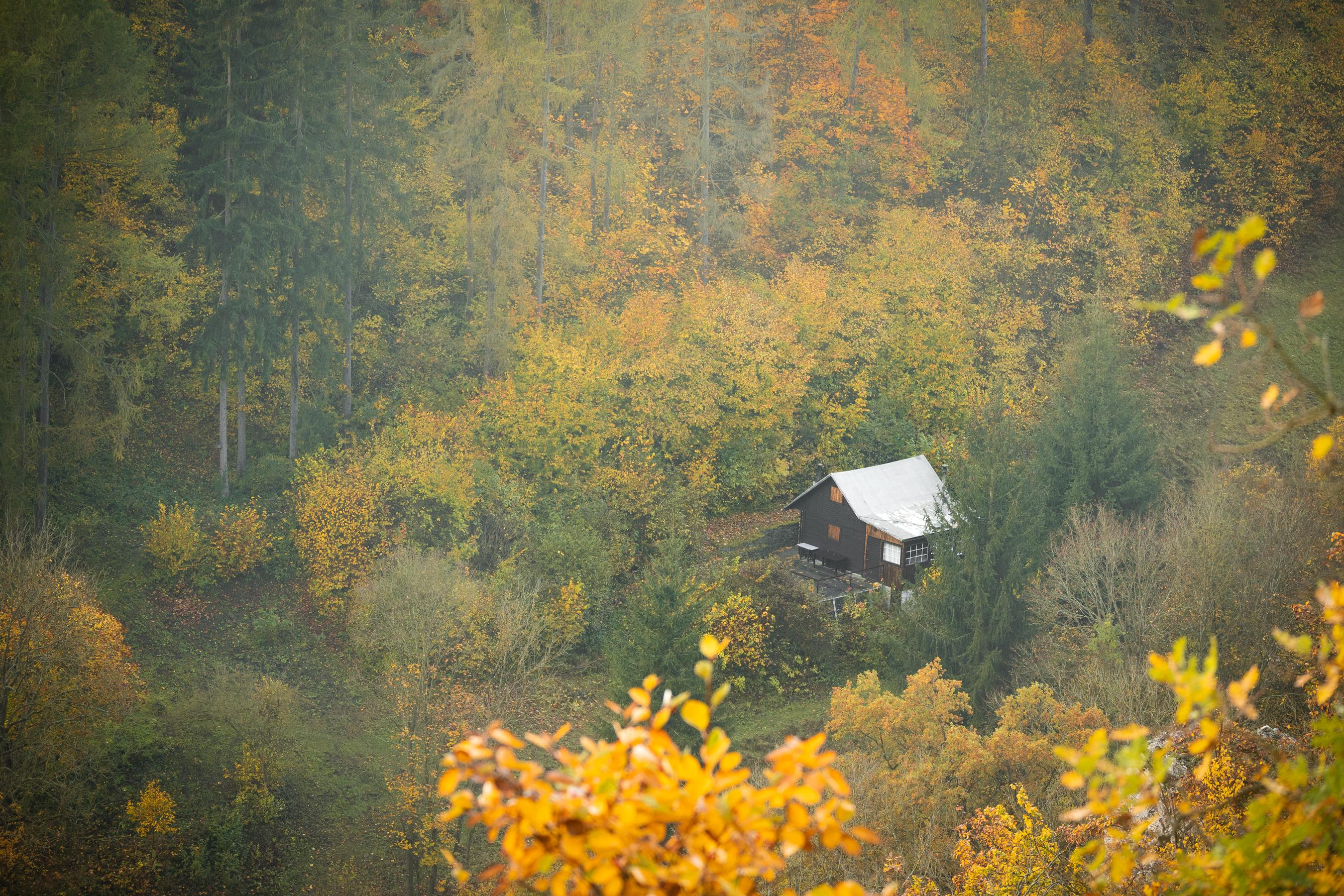 The perfect hideout. Who wouldn't want to spend a weekend here? Bohemian Karst [OC] [2700x1800 ...