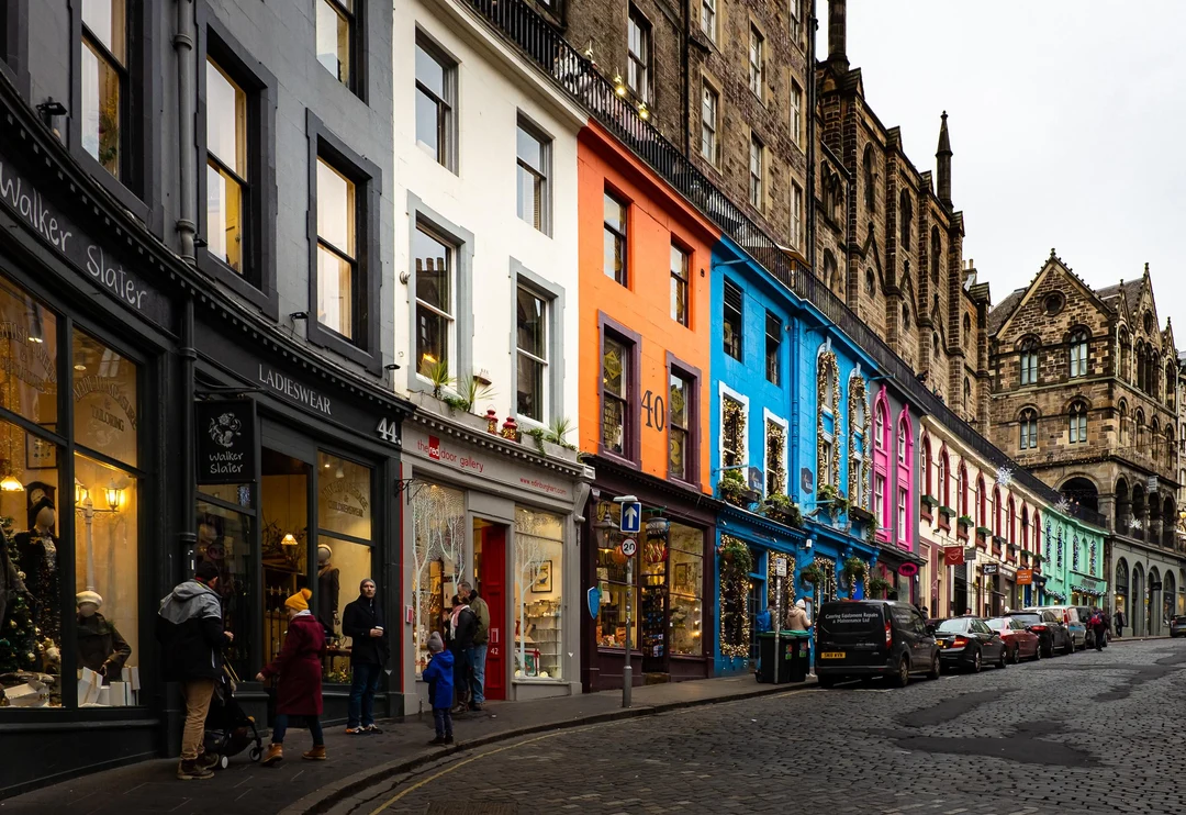 Victoria Street, Edinburgh, Scotland [OC] | Scrolller