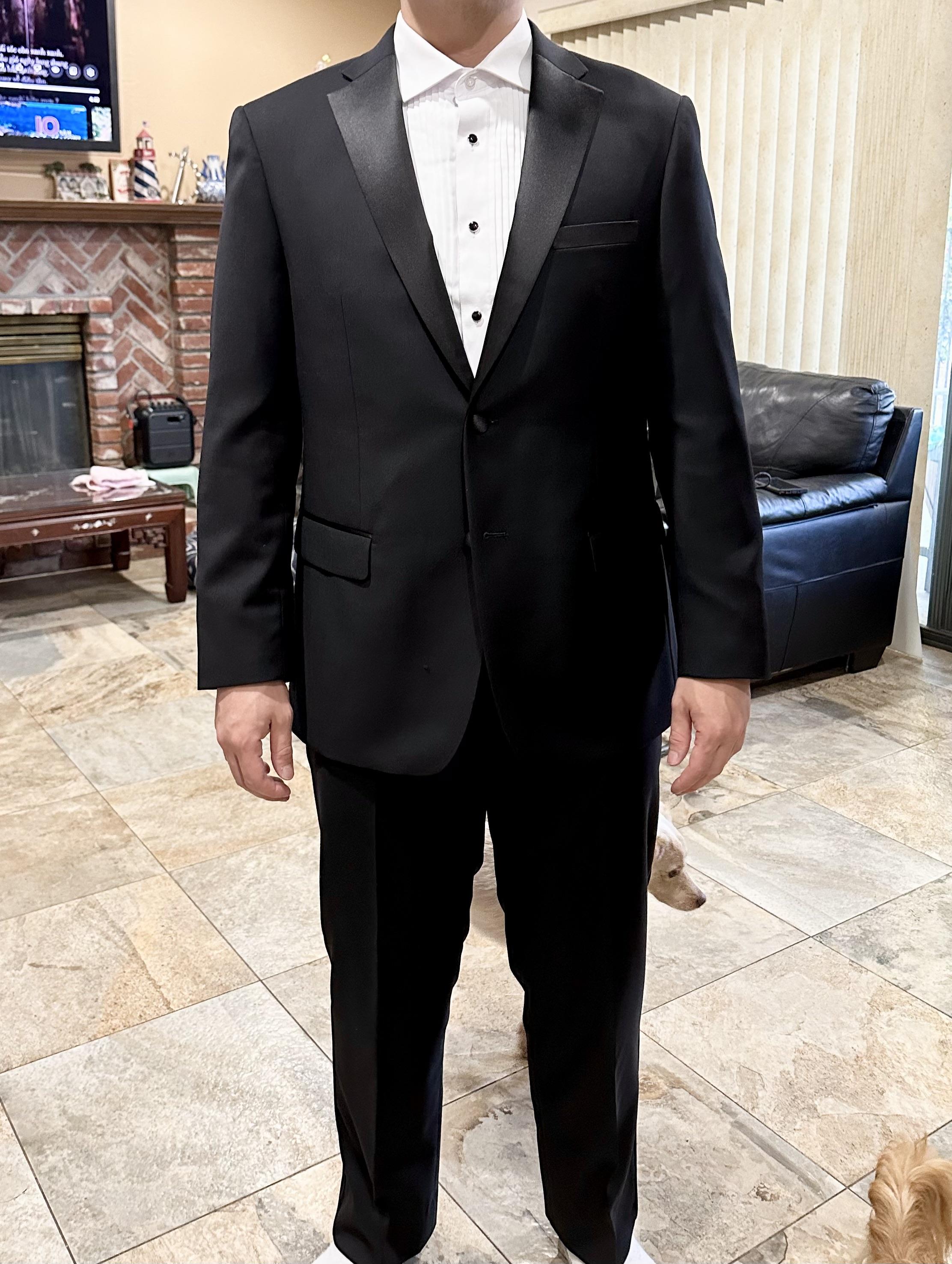 Tuxedo too big on me? | Scrolller