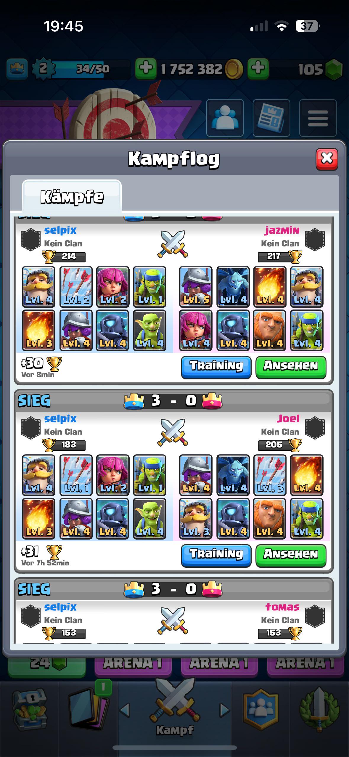 Bots in Clash Royale | Scrolller