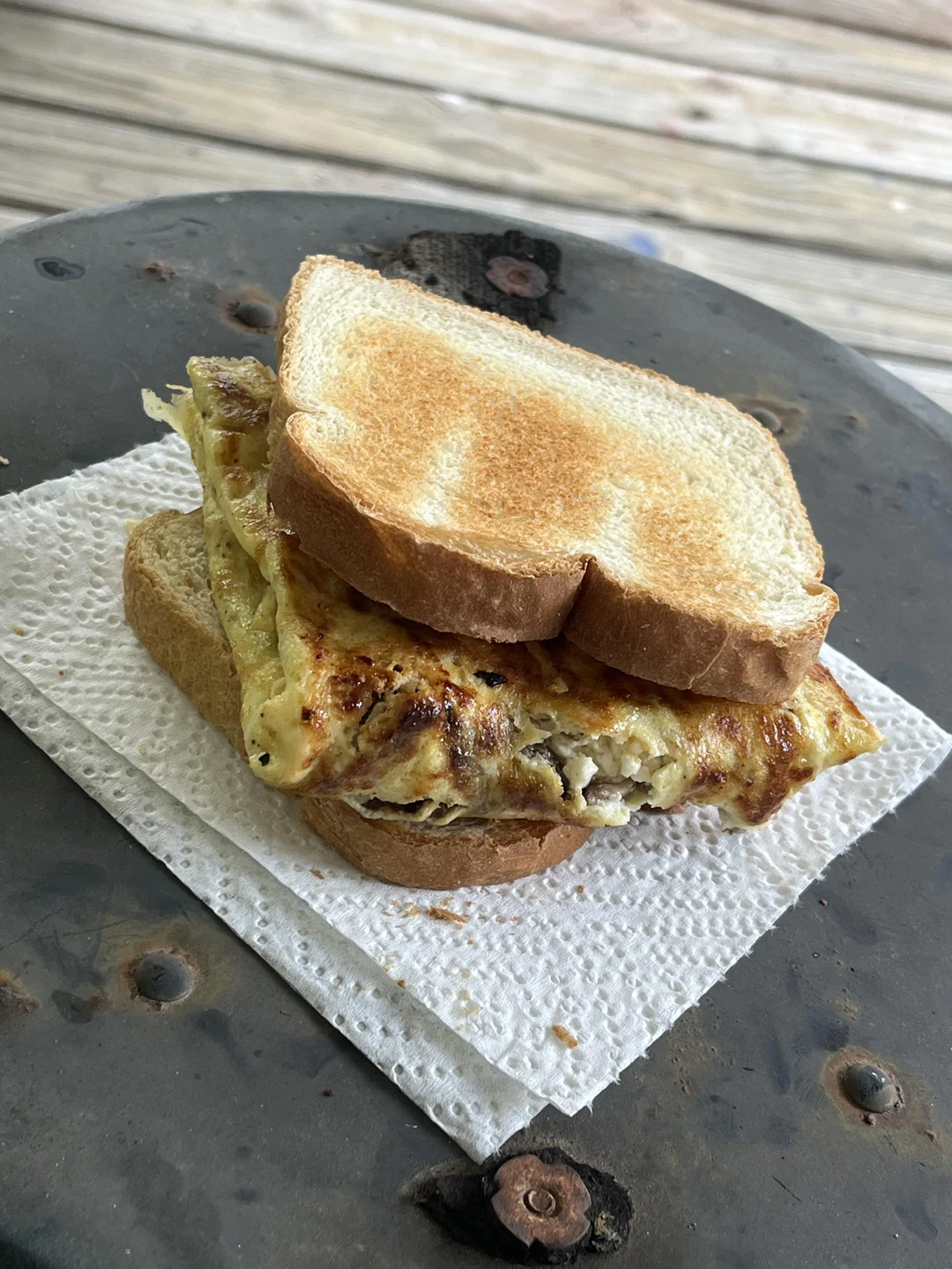 Carne asada and feta cheese omelette sandwich! | Scrolller