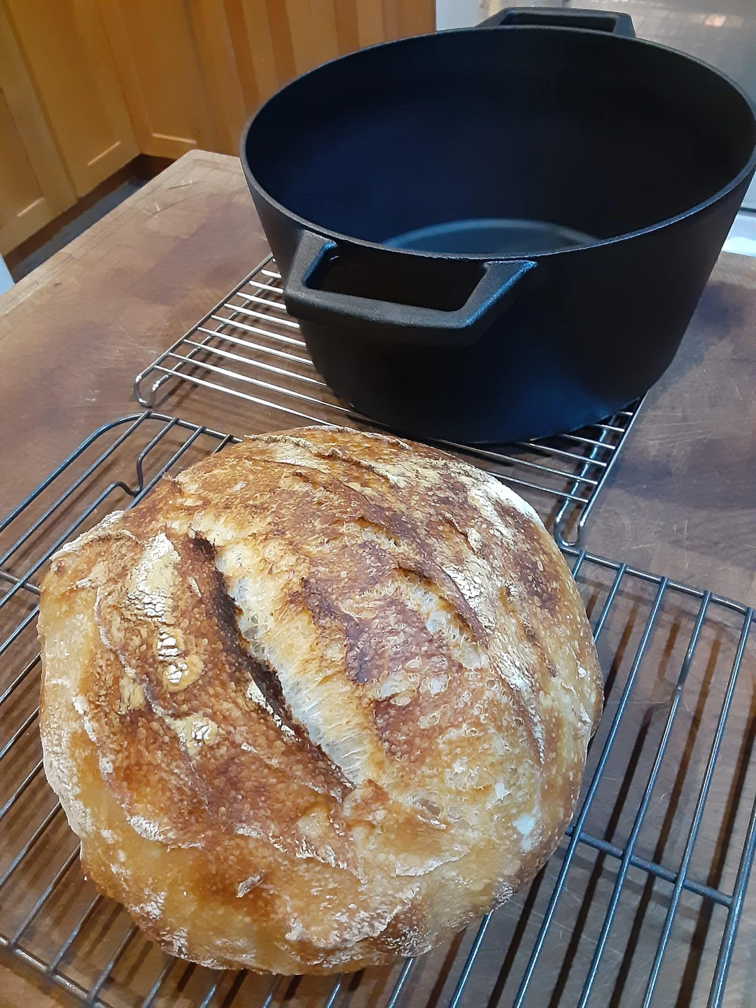Dutch Oven Loaf | Scrolller