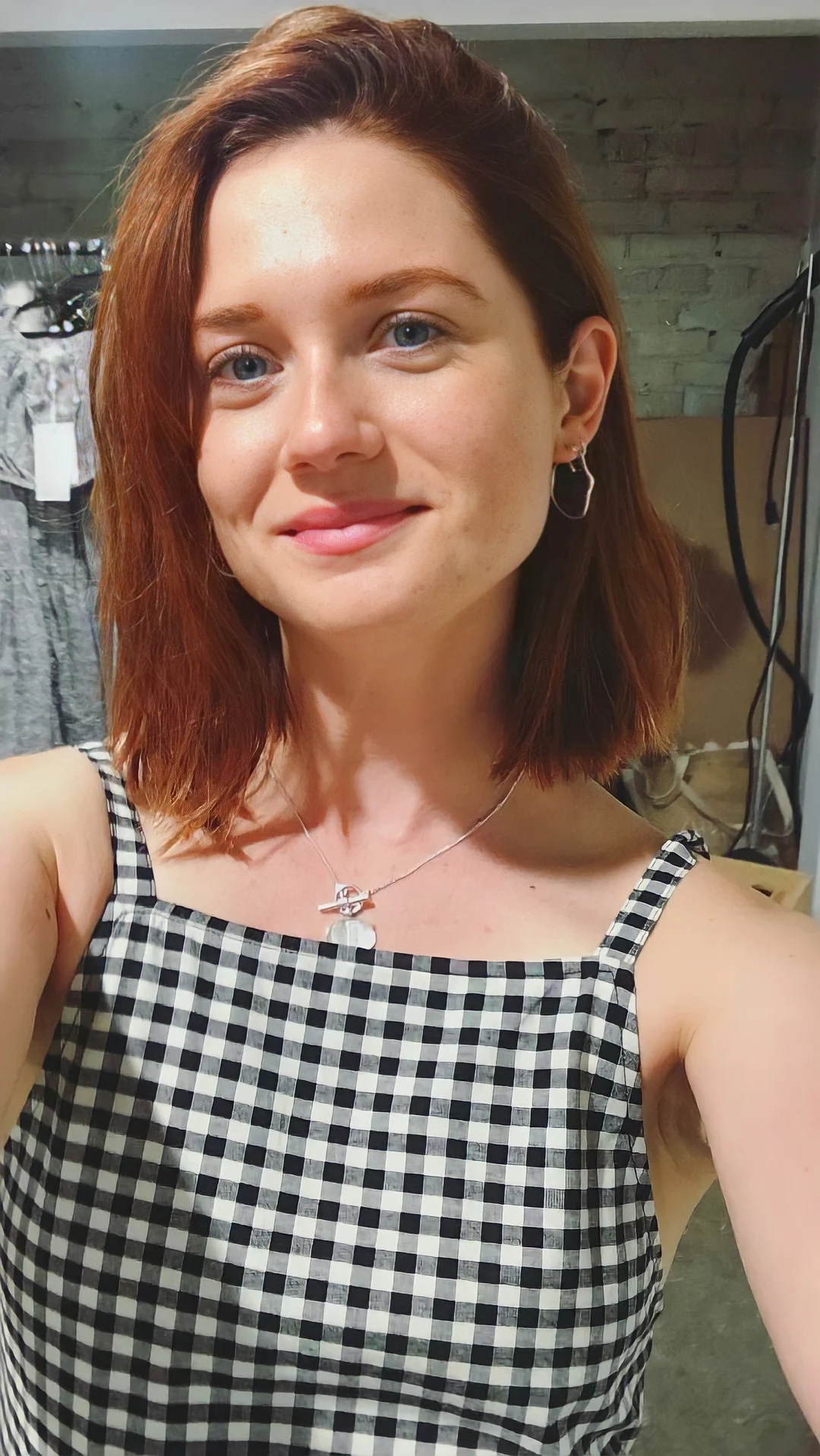 Bonnie Wright | Scrolller