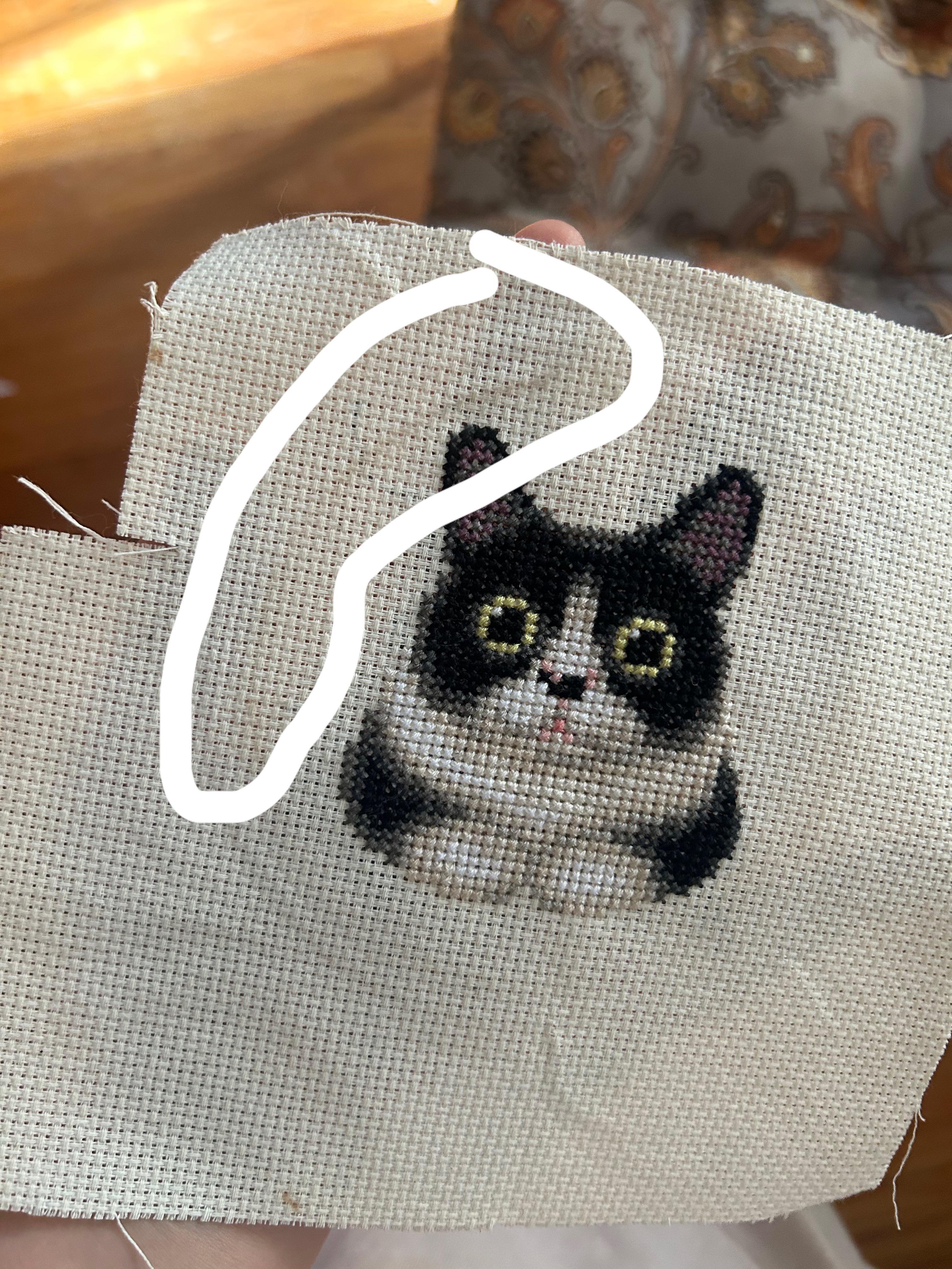 [CHAT] anyone know the safest way to get this dirt ring out ? (pattern from LaSelvaDesign on ...