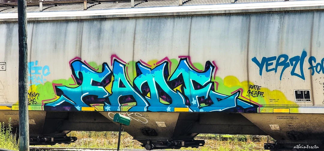 My favorite graffiti find in a while. | Scrolller