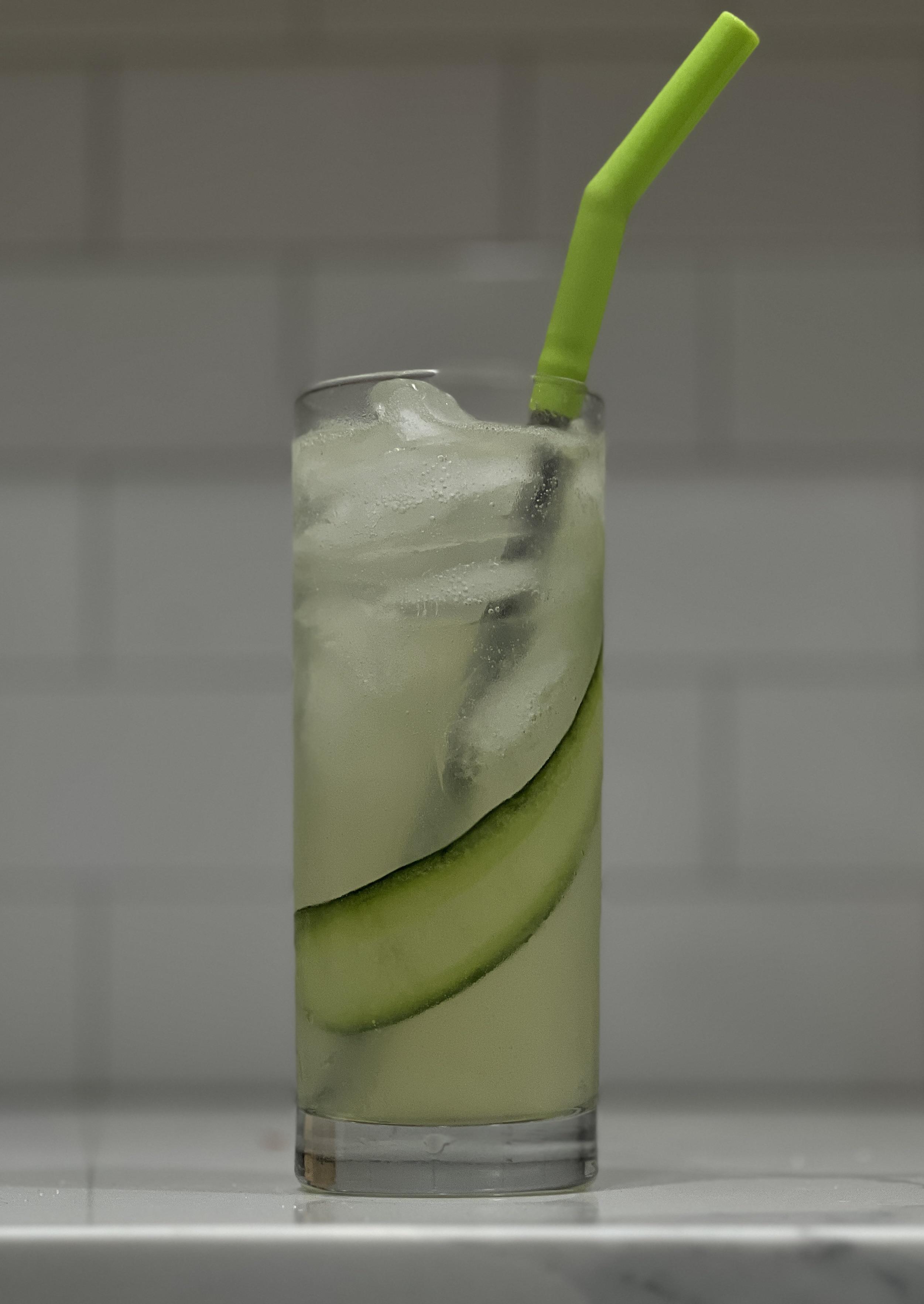 Cucumber Vodka Collins | Scrolller