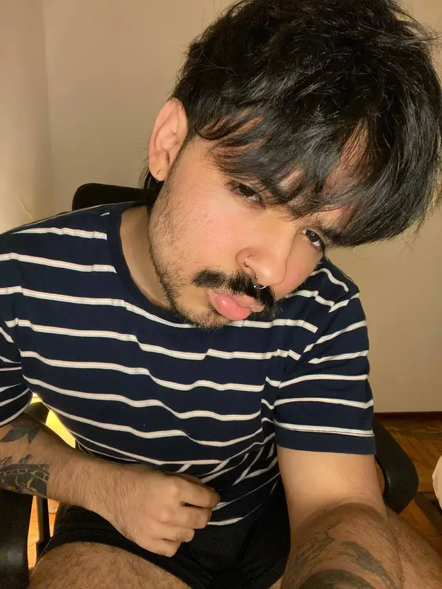 I started playing Darkest Dungeon, has anyone played it before? | Scrolller