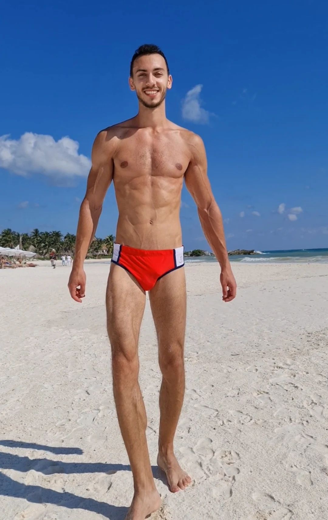 Speedos makes me Smile | Scrolller