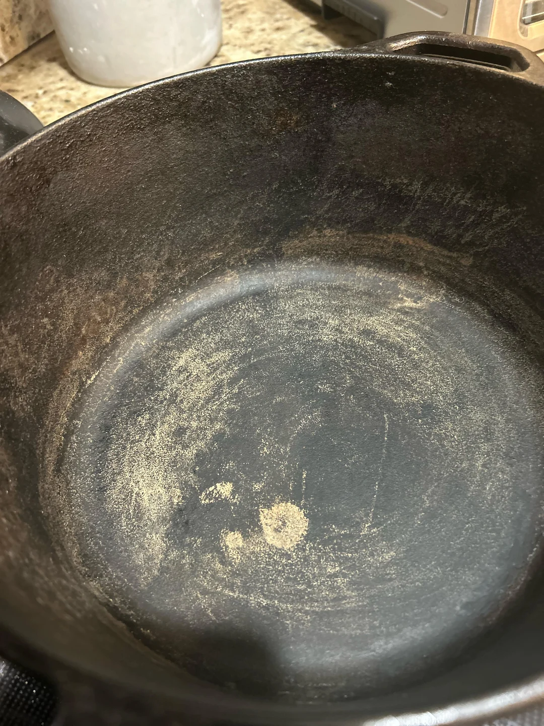 Help with my Dutch oven. | Scrolller