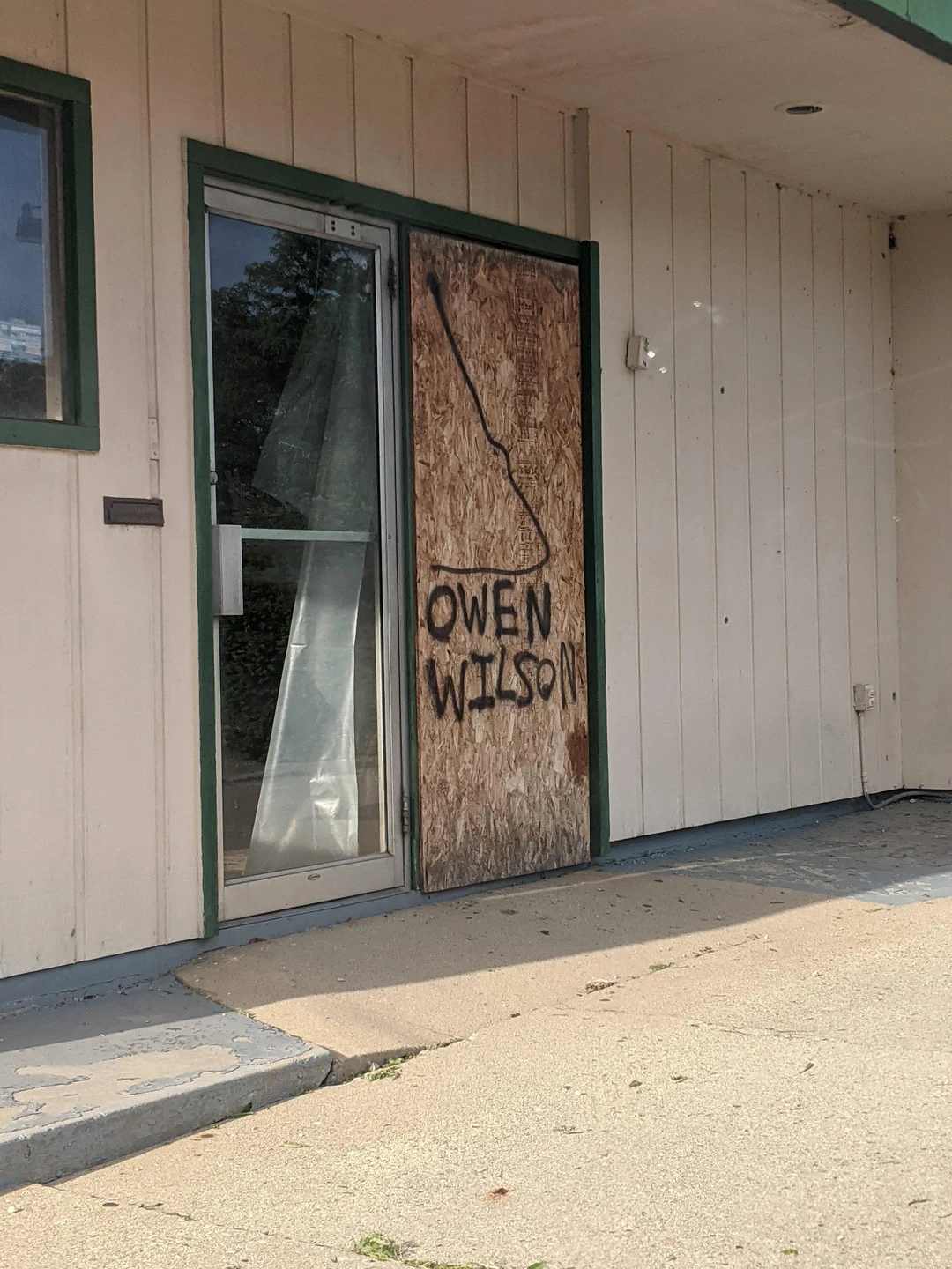 Graffiti I saw in my town today. Wooow | Scrolller