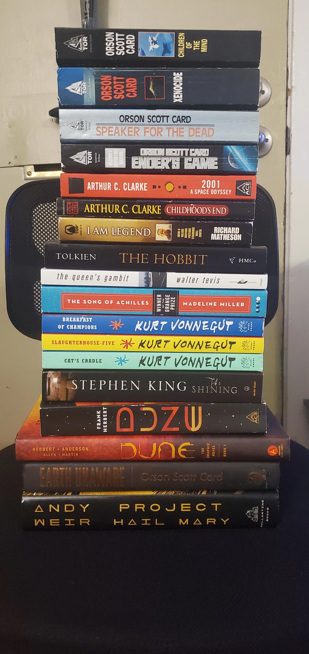 My 2021 stack. Very glad I got back into reading this year. | Scrolller